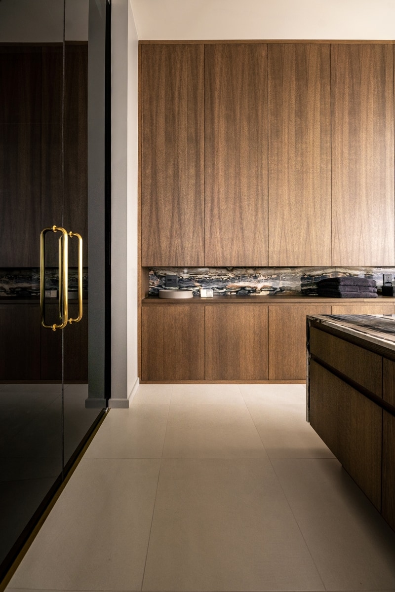 Nun's island penthouse | Projects by Loeven Morcel