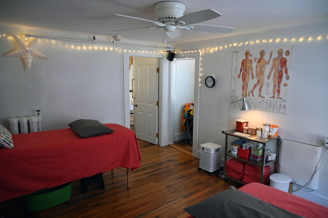 Acupuncture in Cambridge, MA - Professional Community Acupuncture