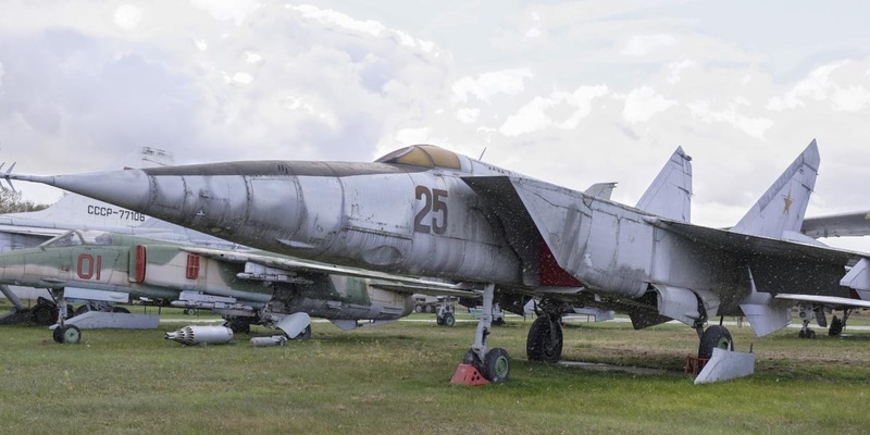 Fastest Fighter Jet | Top 10 Fastest Aircraft Ever & In Service