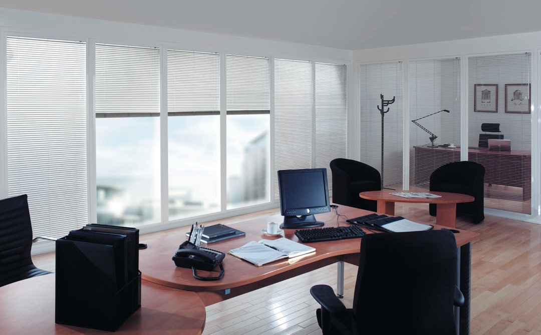 Venetian Blinds for the Office | Commercial Office Blinds & Glazing