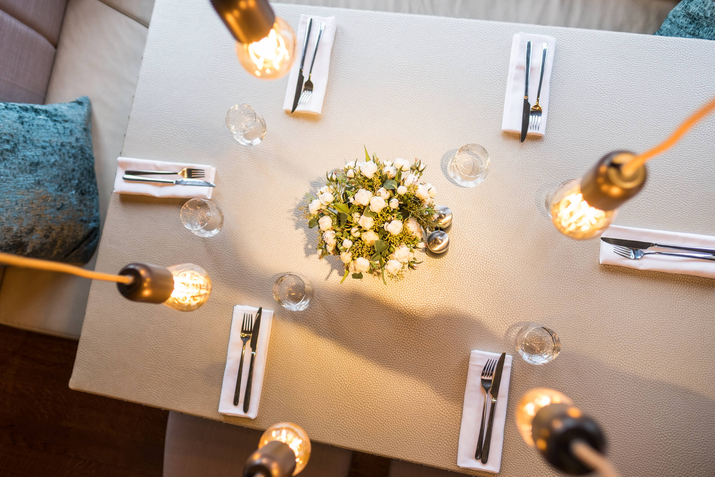 Cafe Grand - Restaurant & Bar