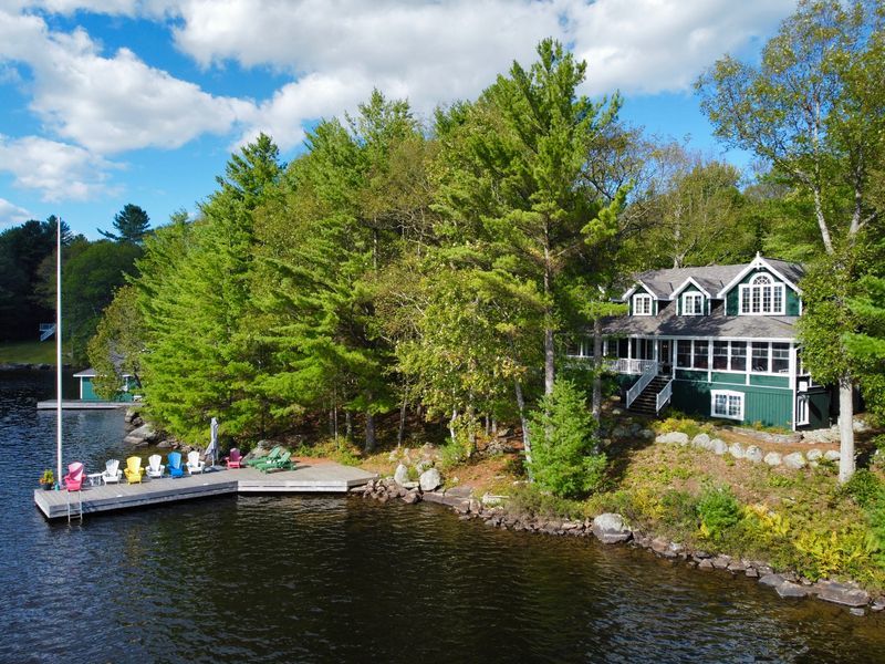 Sandy & Samantha Waldie Real Estate – Lake Muskoka - Beaumaris Beauty ...