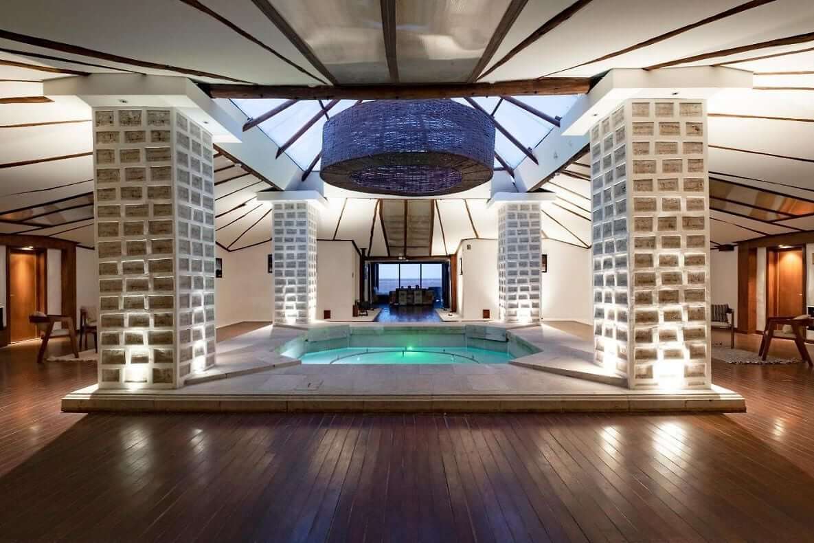 Palacio de Sal: A Luxurious Oasis in the Heart of Bolivia's Majestic ...