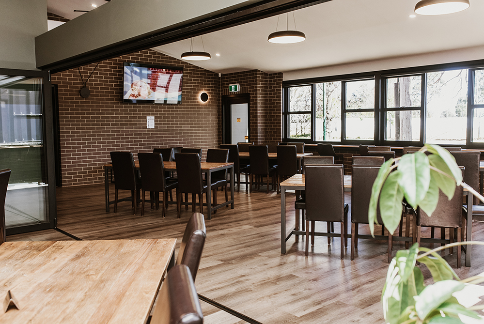 Glen Innes Railway Tavern - Bar and Bistro | Glen Innes NSW