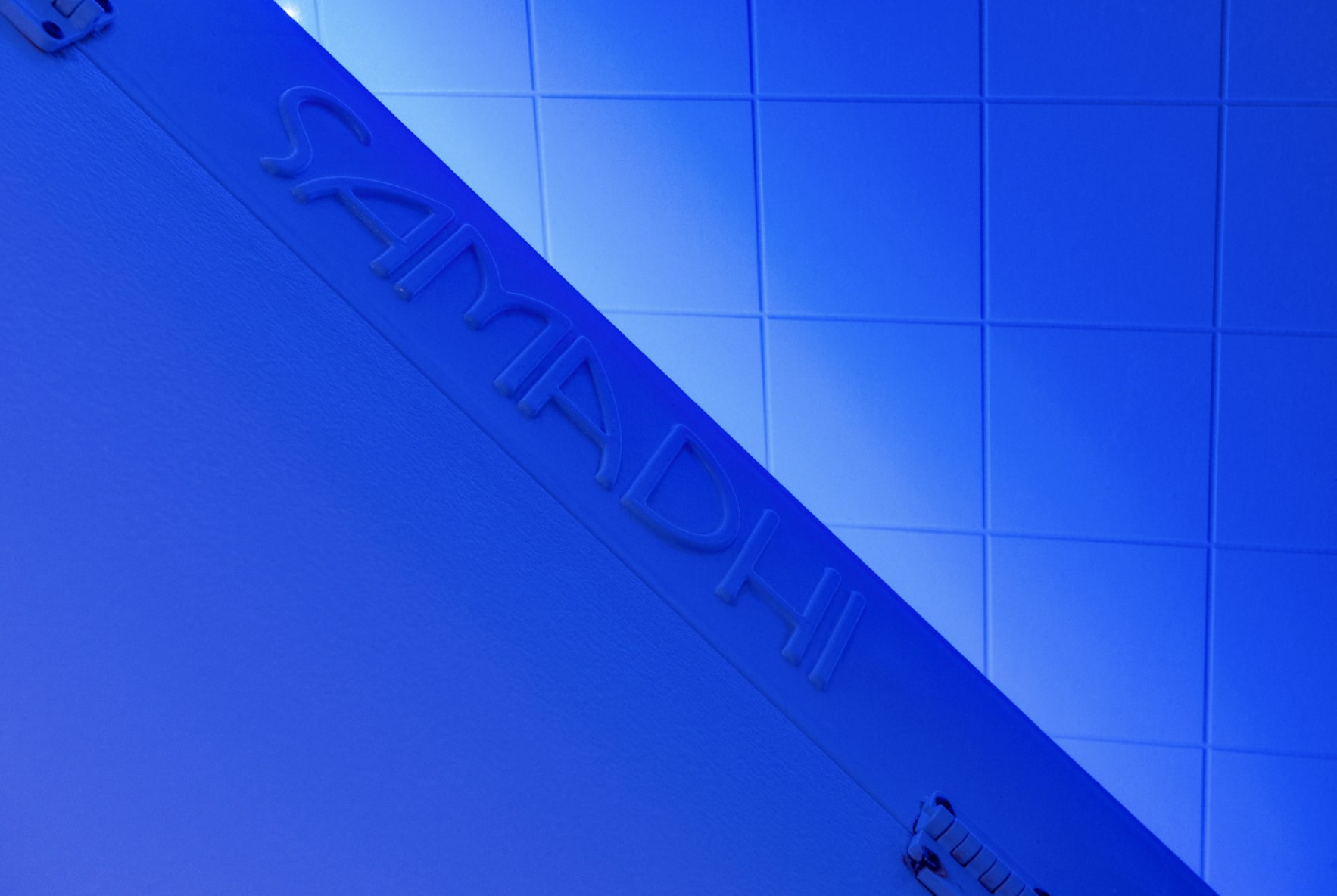 Float Tanks | OmFLOAT Experience