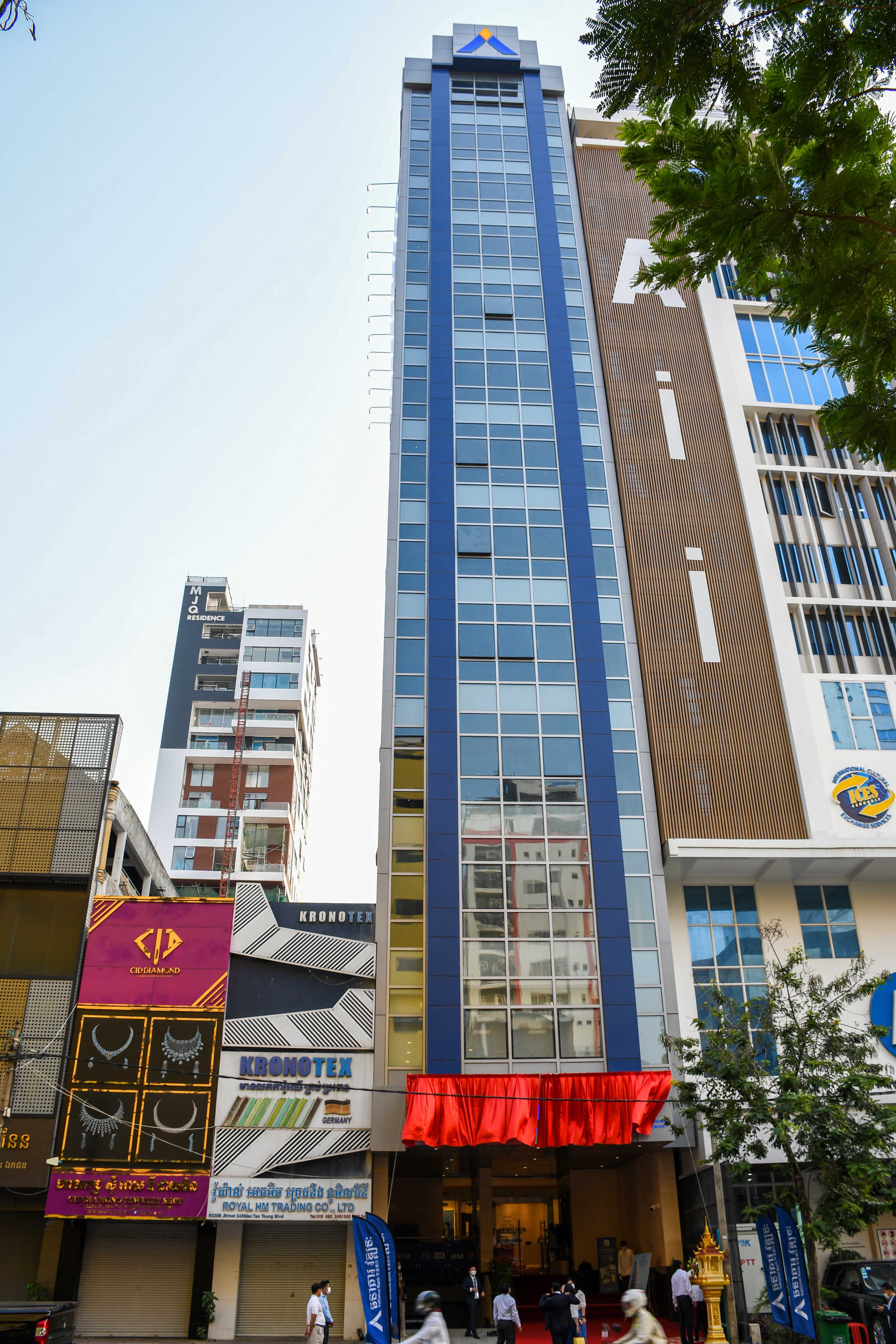 Vattanac Bank Opens its 30th Branch - Mao Tse Toung Branch