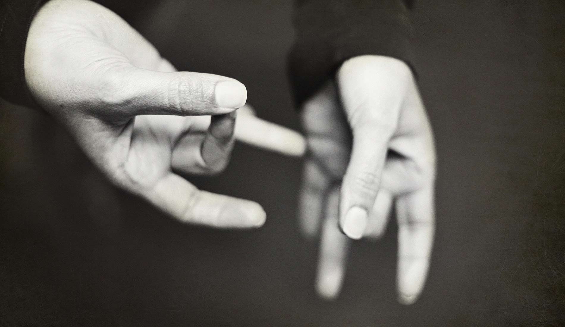 Free BSL level 1 Sign Language tips to celebrate sign language week