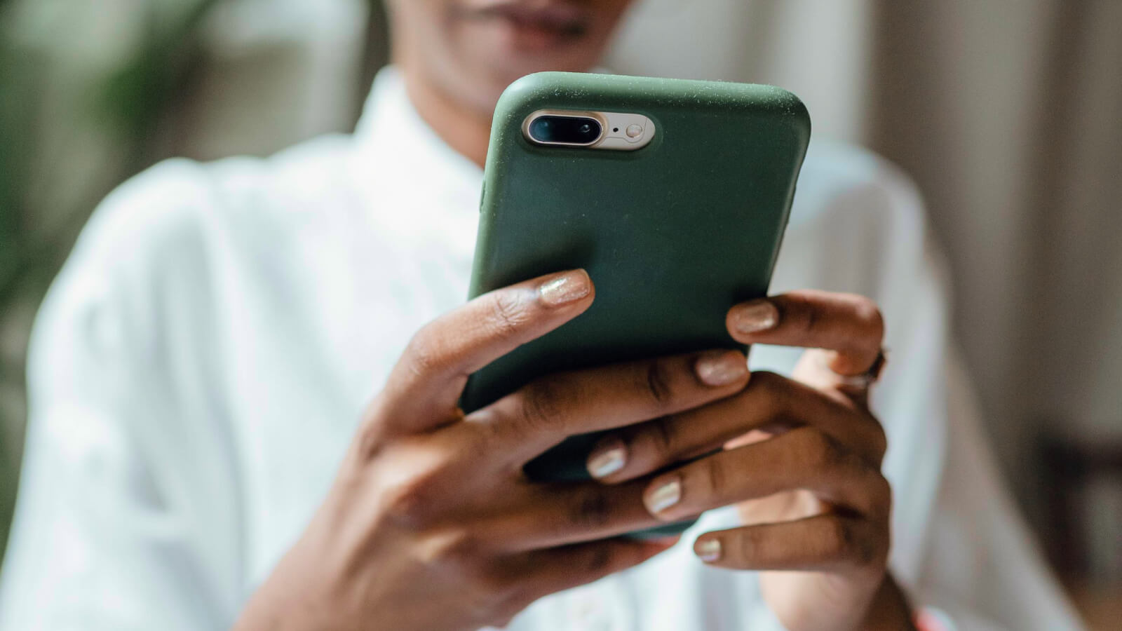 How to communicate with families (with email examples)