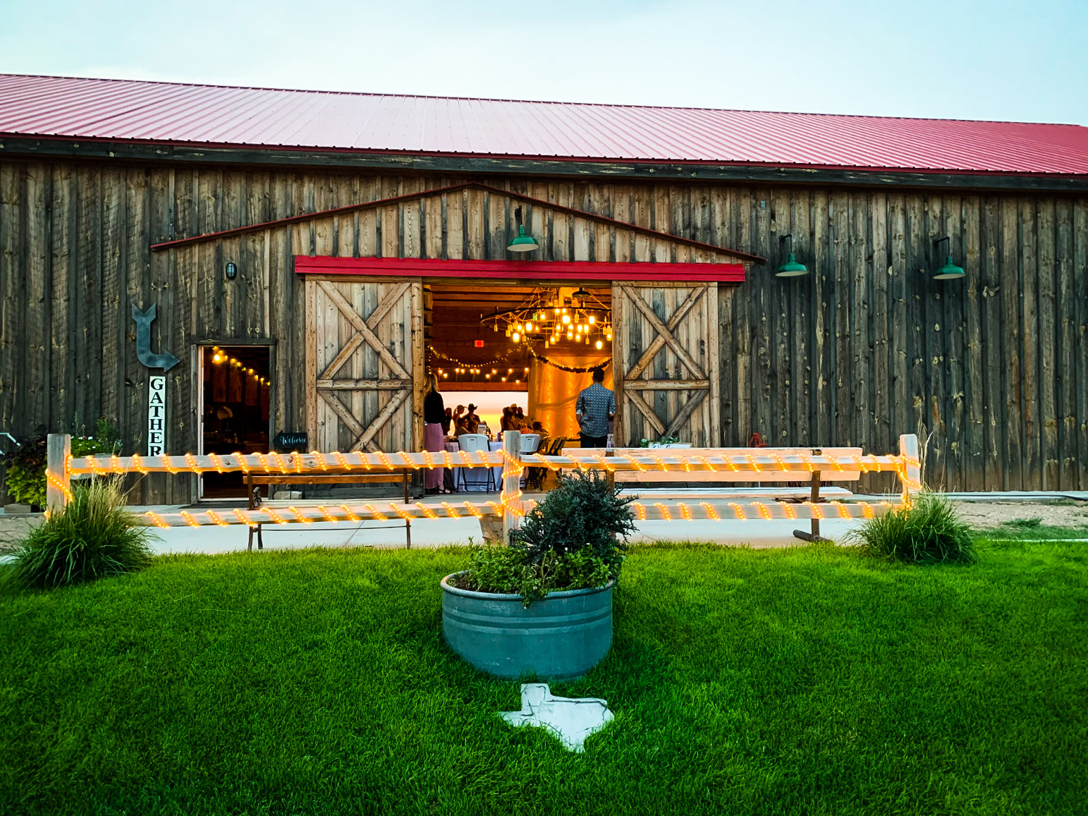 The Barn on Willow Creek | Wedding & Event Venue