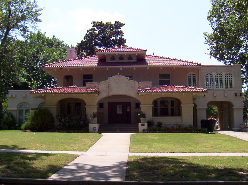 Heritage Hills Walking Tour