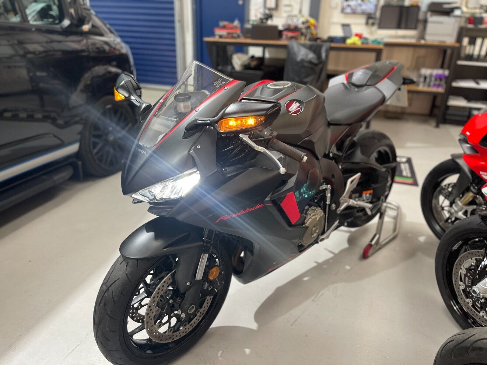 2018 HONDA CBR1000RR FIREBLADE BLACK SUPER SPORTS 2 OWNER 4300 MILES PX ...