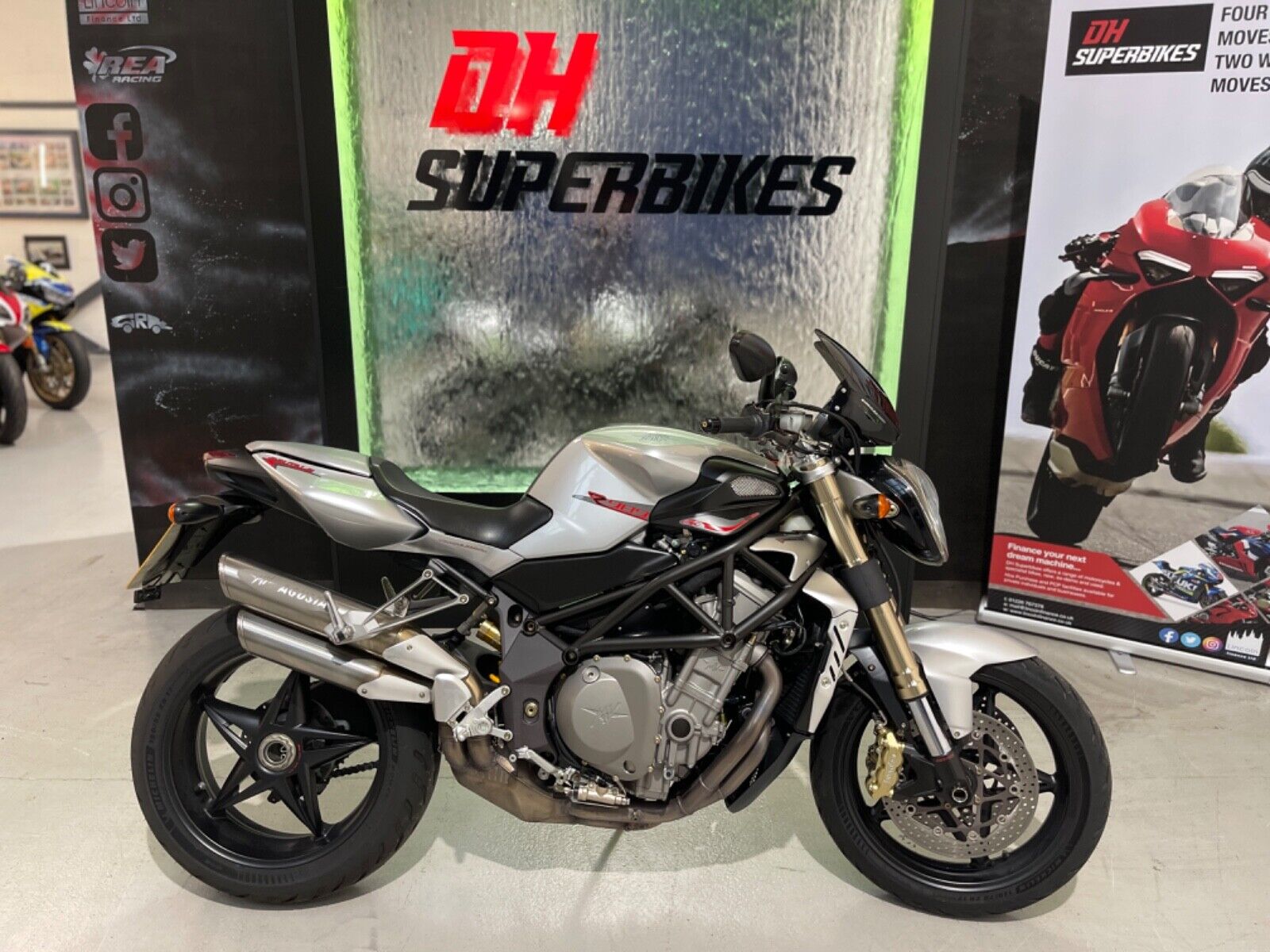 MV Agusta Brutale 989R 989 R Race PX Swap 6800 Miles FSH Mint New Tyres ...