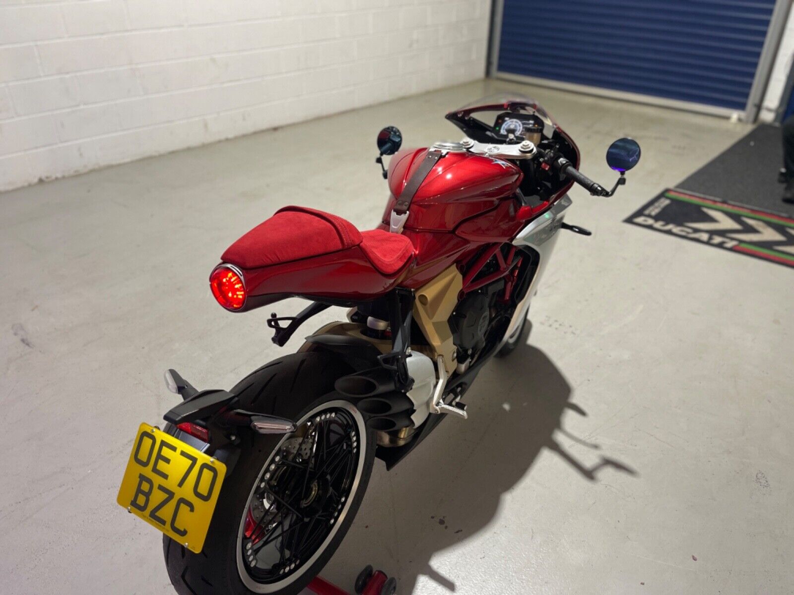 MV AGUSTA Super Veloce 800 Serie Oro 199/300 70 Reg 8 Miles PX Swap ...