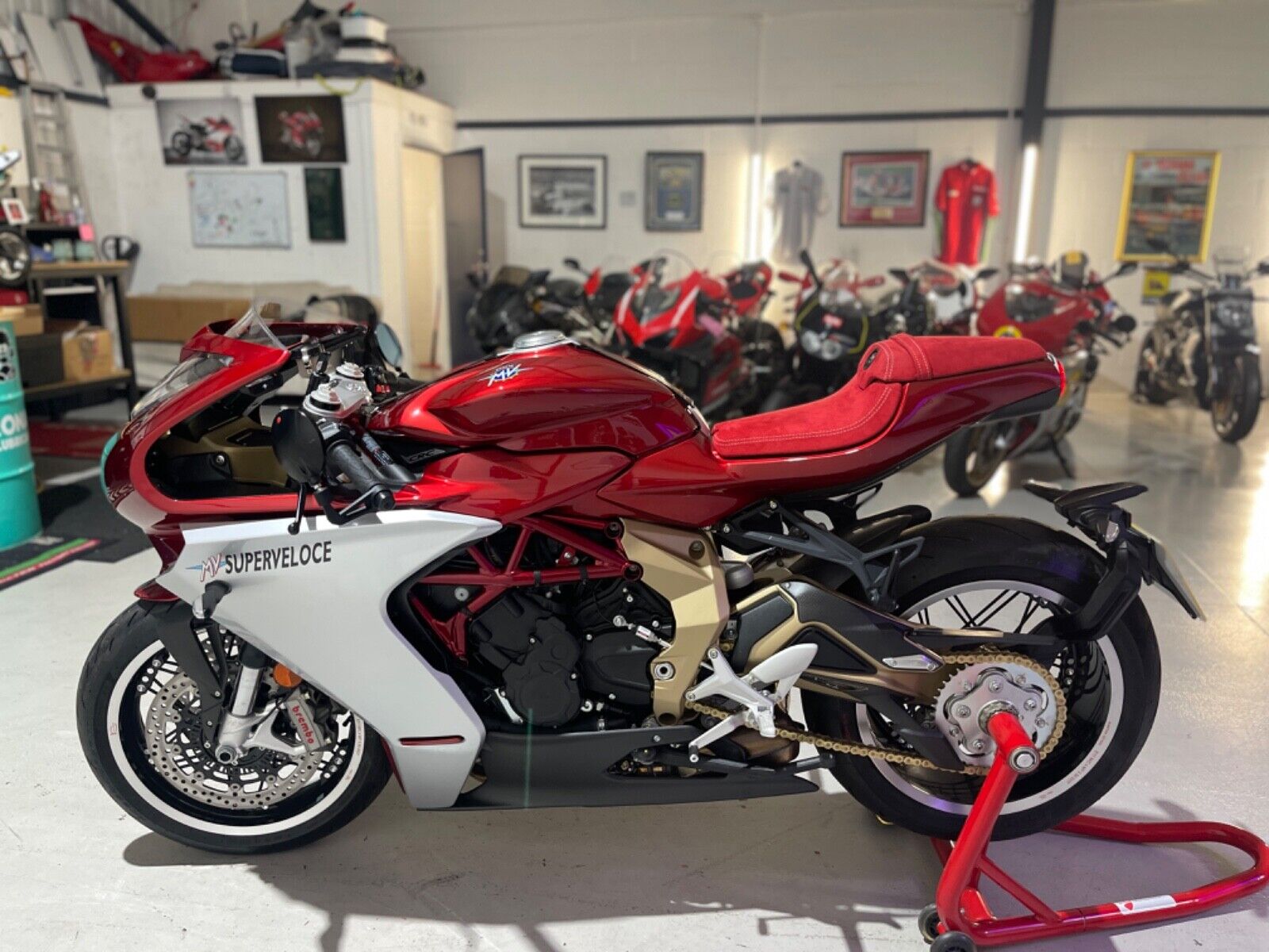 MV AGUSTA Super Veloce 800 Serie Oro 199/300 70 Reg 8 Miles PX Swap ...