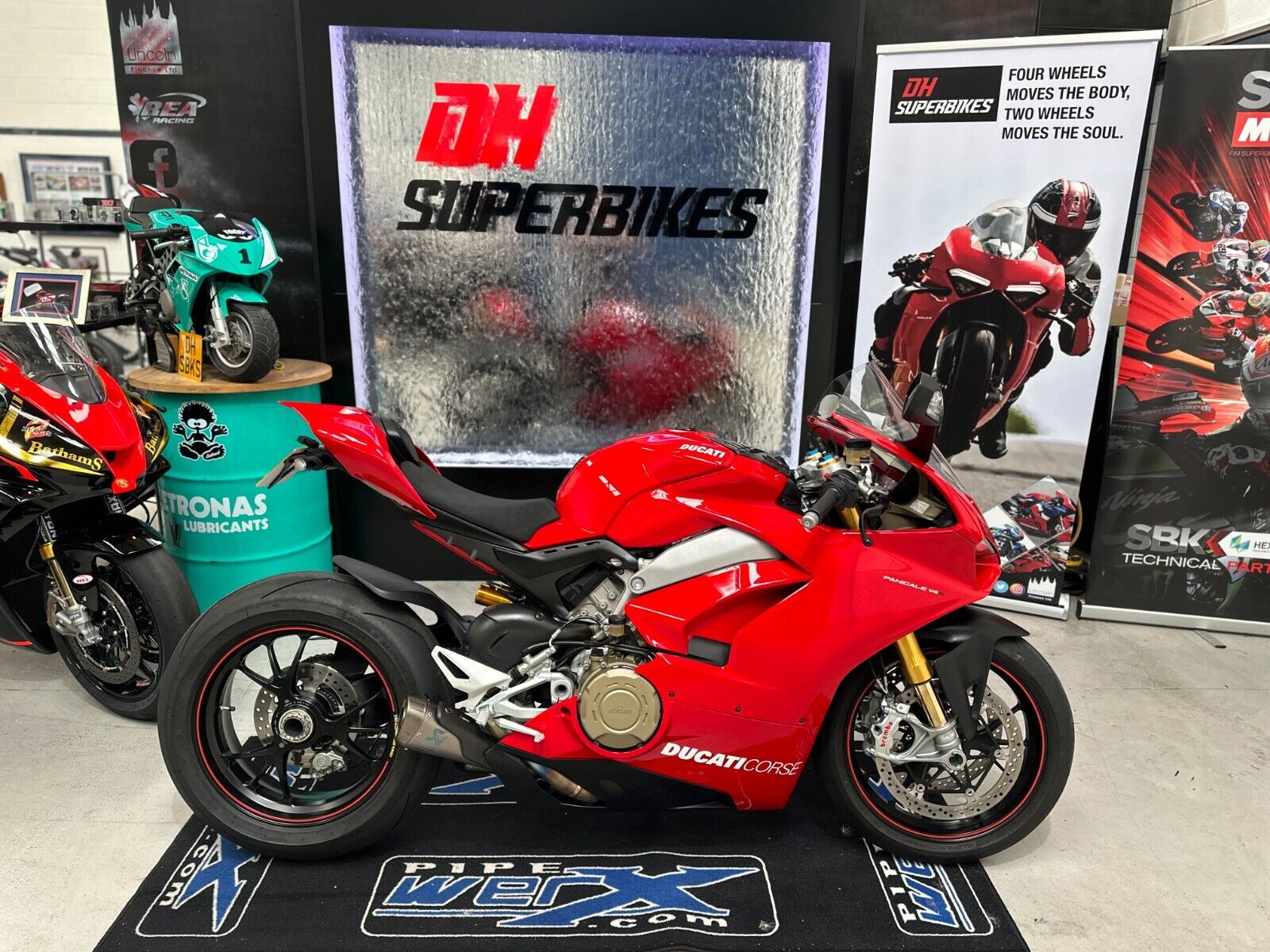 2019 Ducati Panigale V4S ABS ONLY 3100 MILES AKRAPOVIC CARBON RIZOMA PX ...