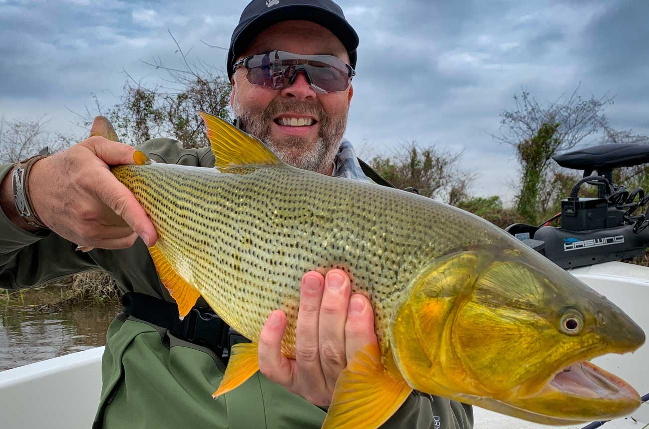 Pesca de Dorado en el Paraná Rio Bravo Lodge
