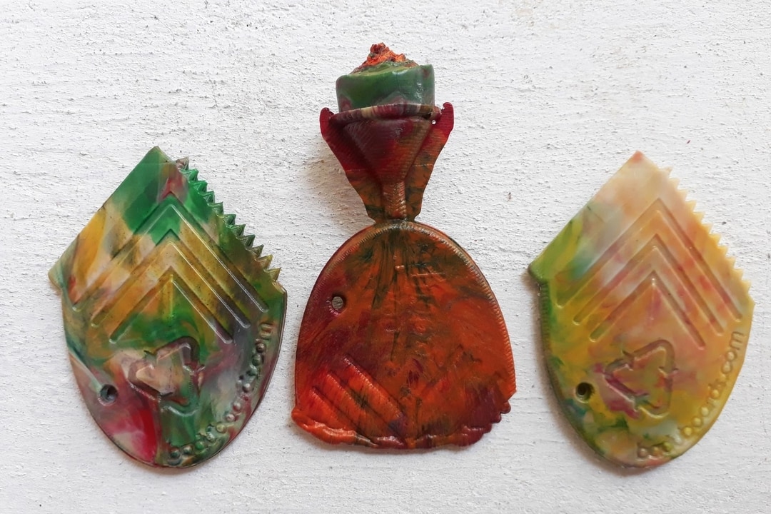 How a Wax Comb Is Born