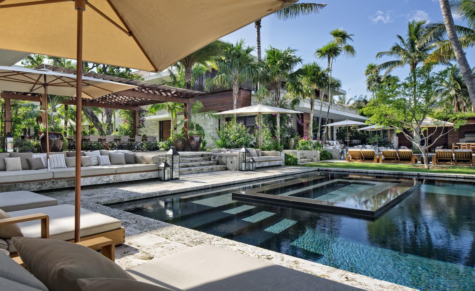 Five Palms - [STRANG] | Environmental Modernism