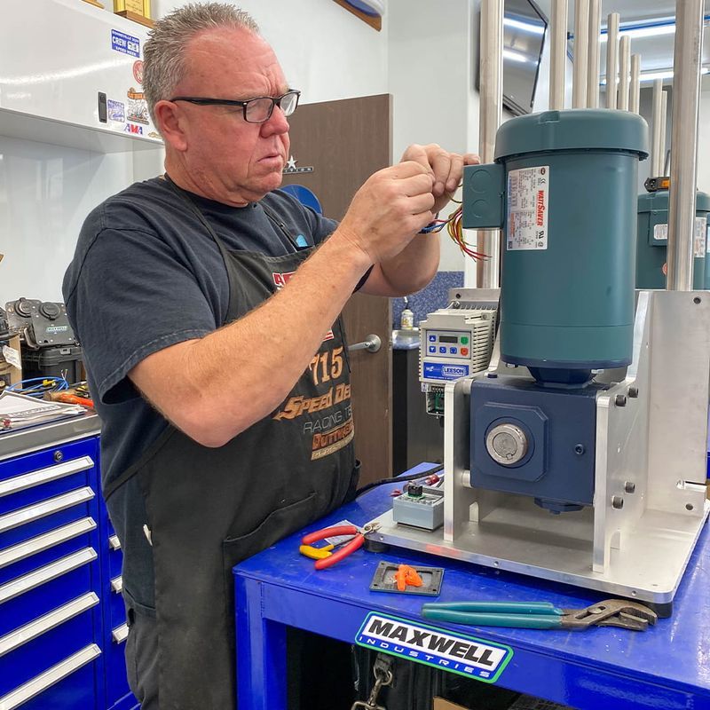 Maxwell Industries, Inc. - Ventura, CA