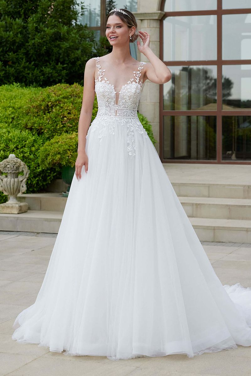 Toutes les Robes de Mariée chez Émie Saint-Germain à Strasbourg