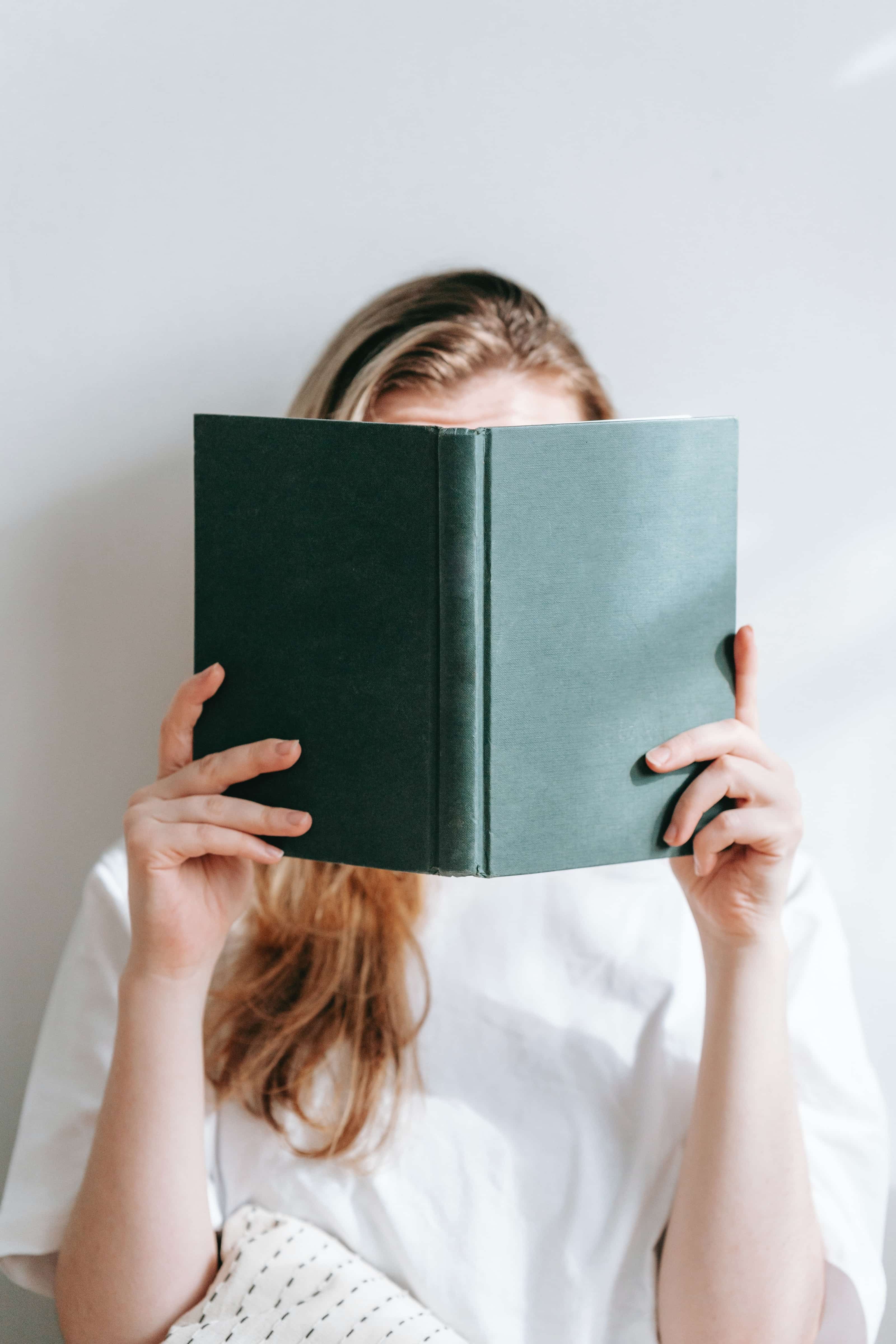 How to Read Academic Papers Effectively: Tops Tips and Tools