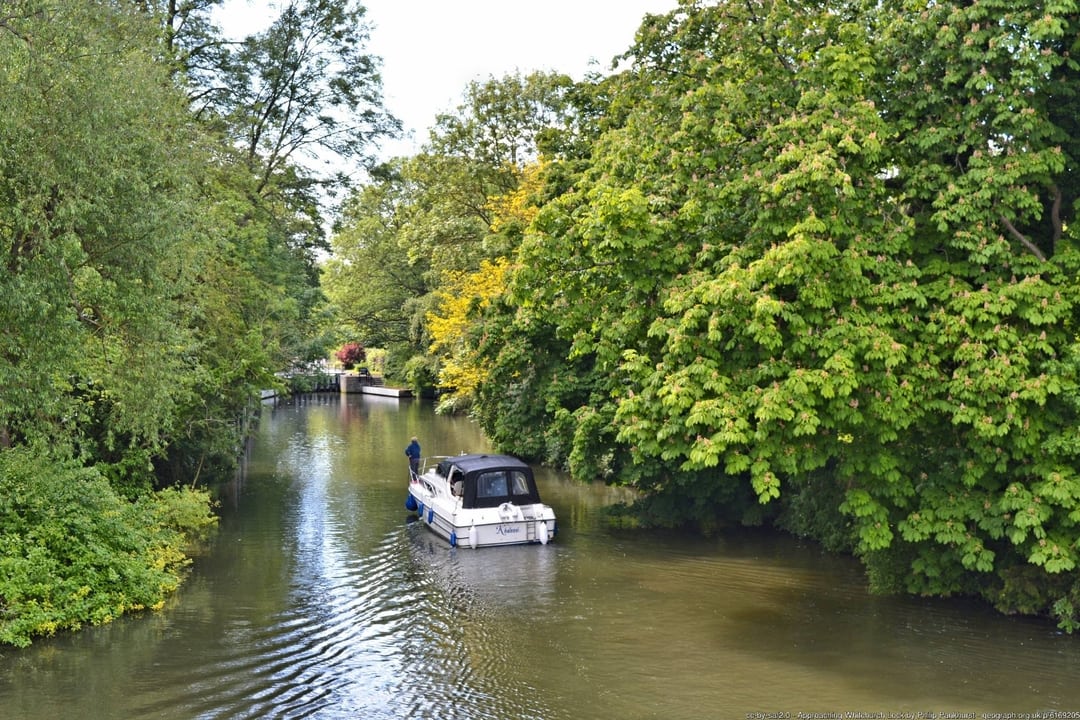 Whitchurch Lock | Thames Rivercruise