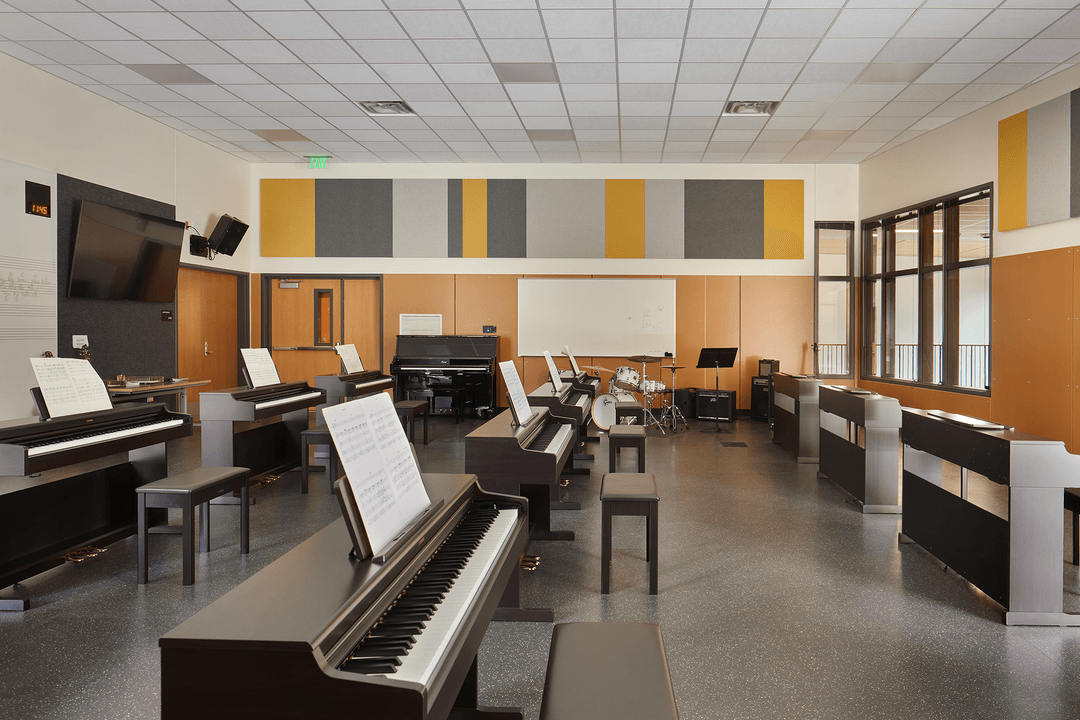 Northshore Concert Hall at Inglemoor High School | Hutteball + Oremus ...