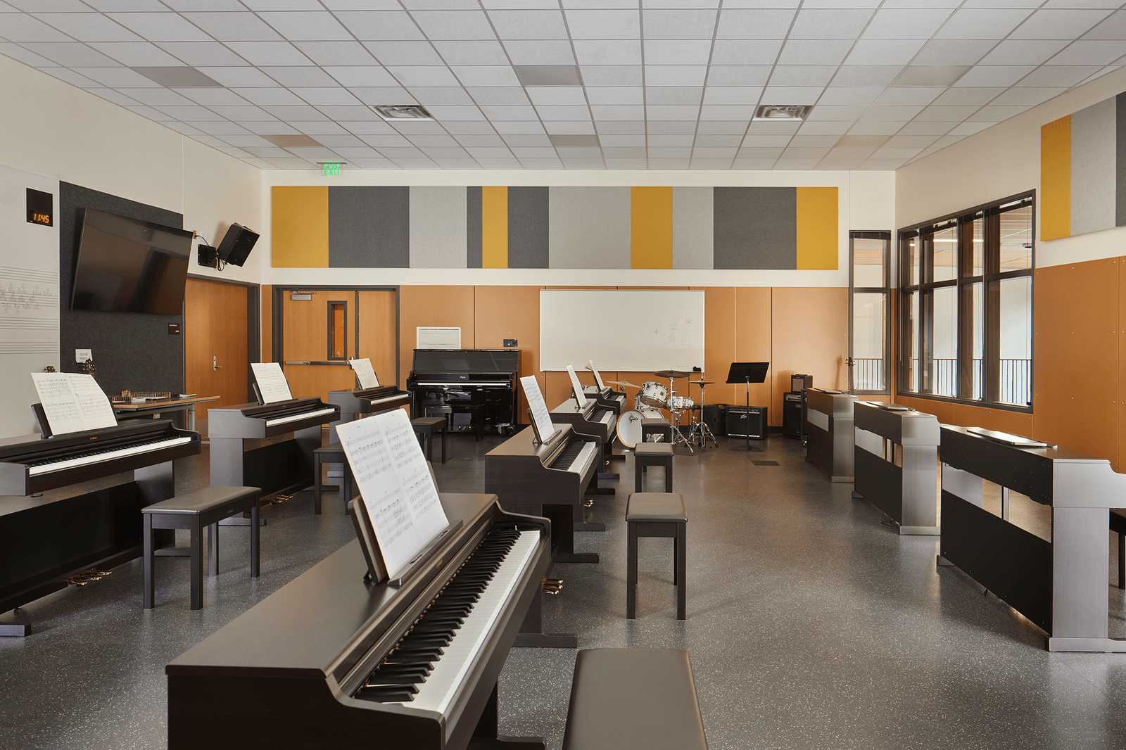 Northshore Concert Hall at Inglemoor High School | Hutteball + Oremus ...