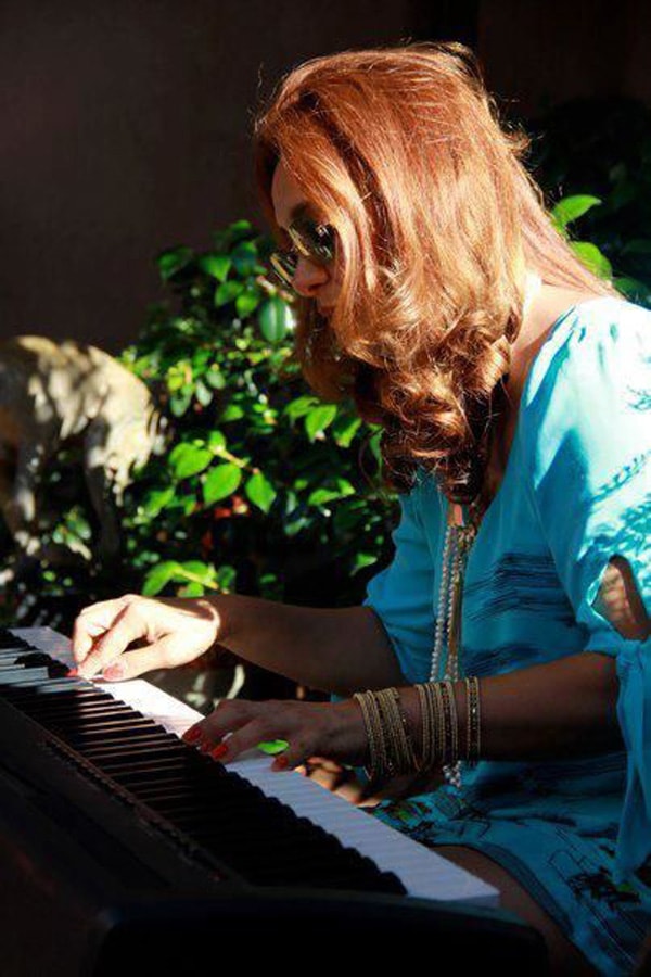 The Official Website Of Faranak Shahroozi