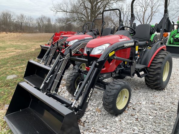 Yanmar SA425 Tractor with Loader | Hoyer Outdoor Equipment