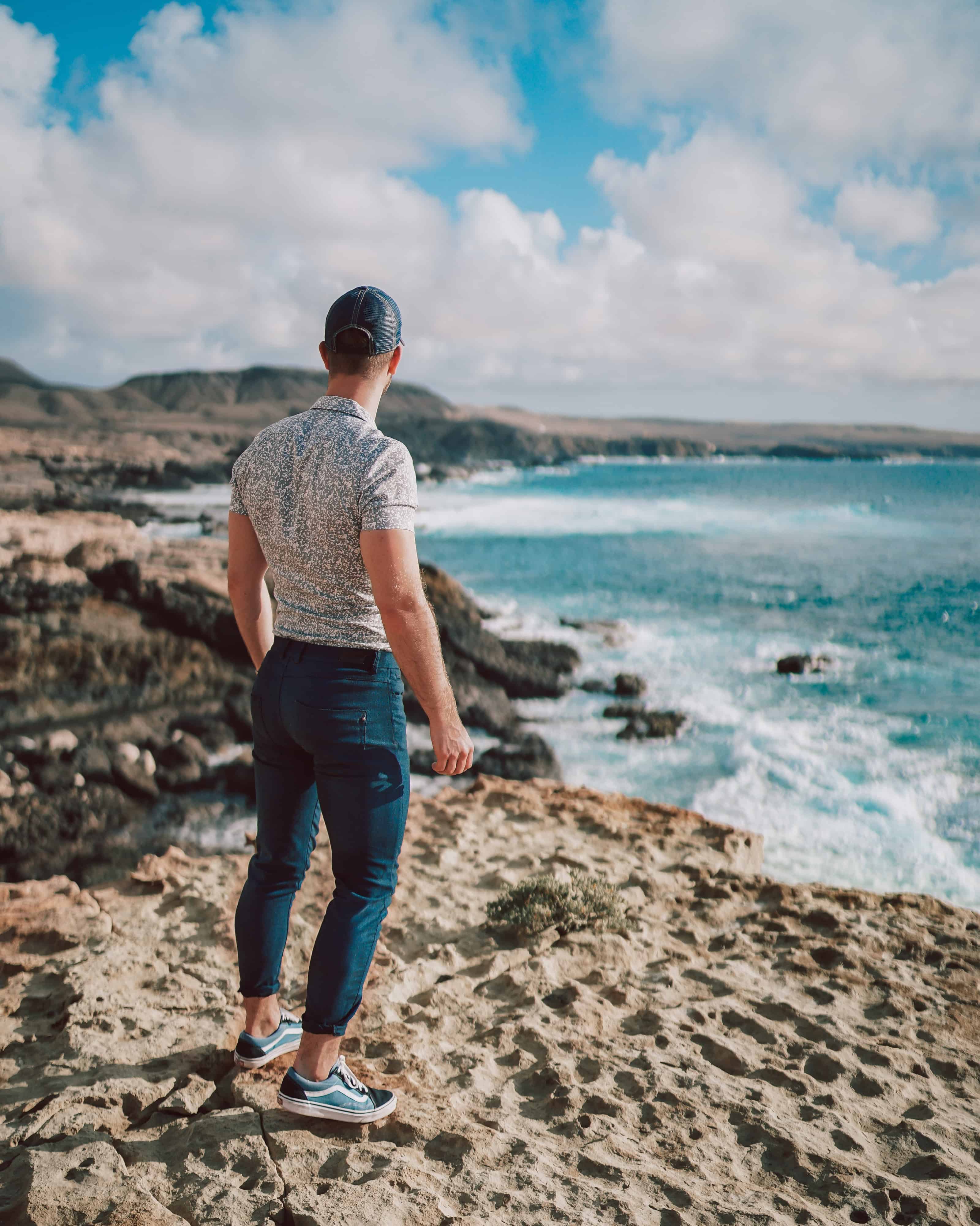 JonnyFoe - Travel the world with Jonny