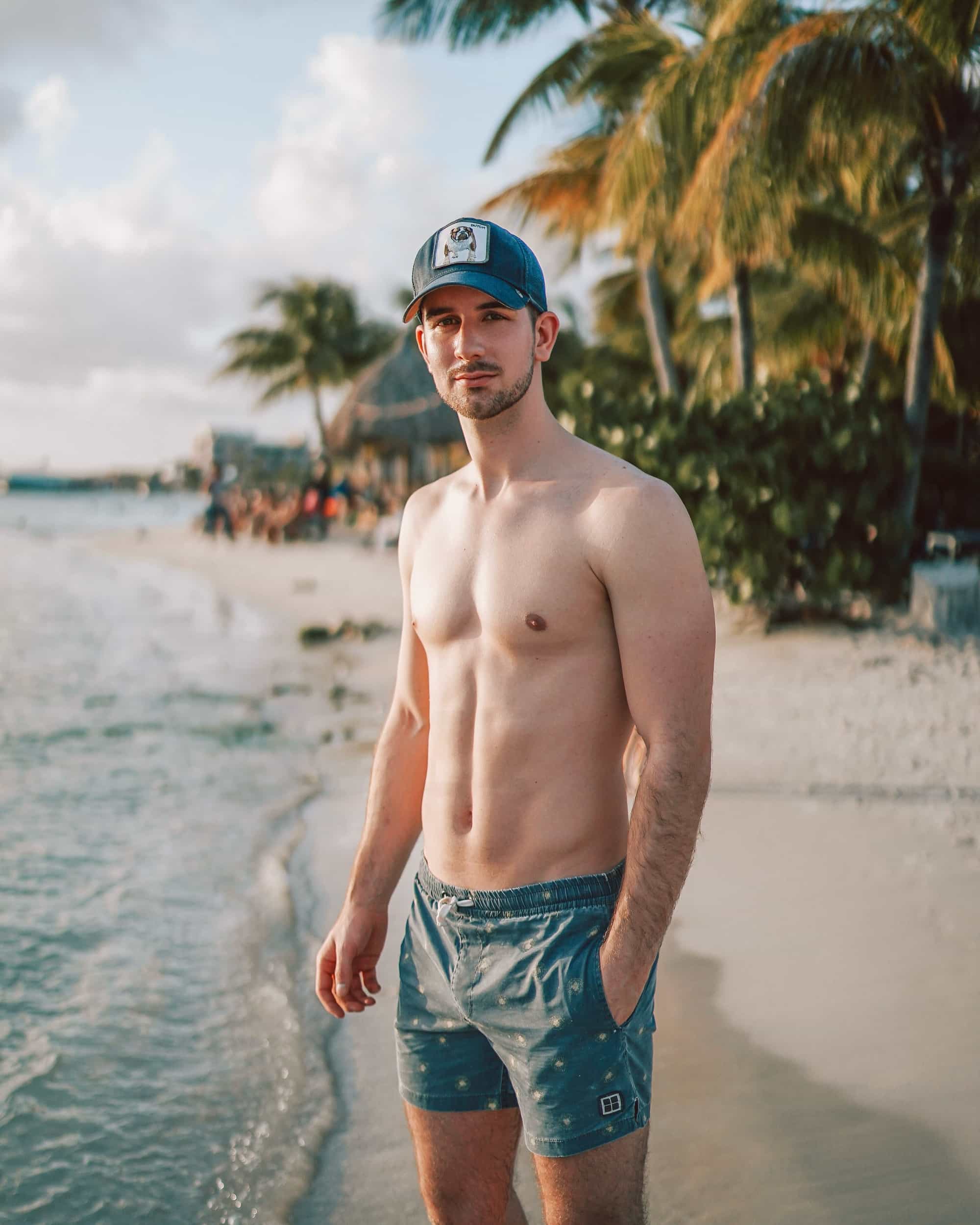 JonnyFoe - Travel the world with Jonny