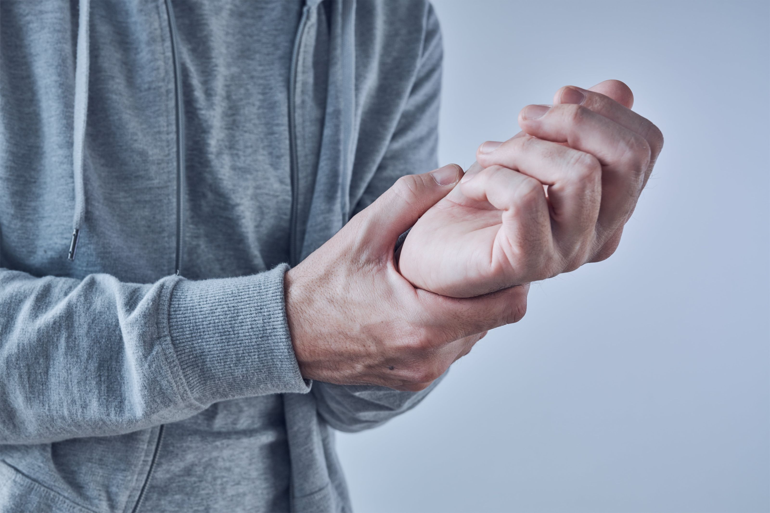 Wrist Dislocations: Types, Symptoms, and Treatment Options