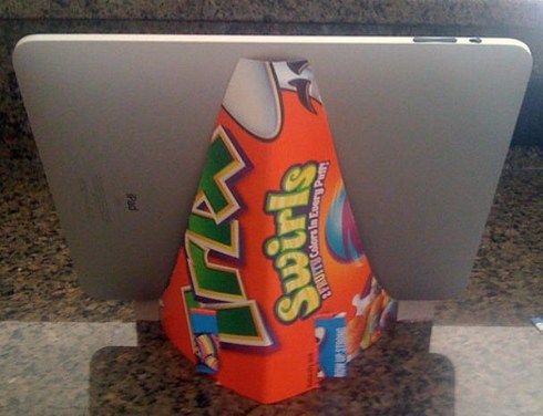 10 Eye-Catching iPad Stands That Will WOW Your Customers