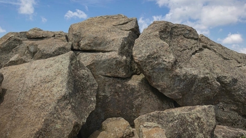 Greenrock Artistic Sandblasting - Customized Rocks, Boulders, and More!