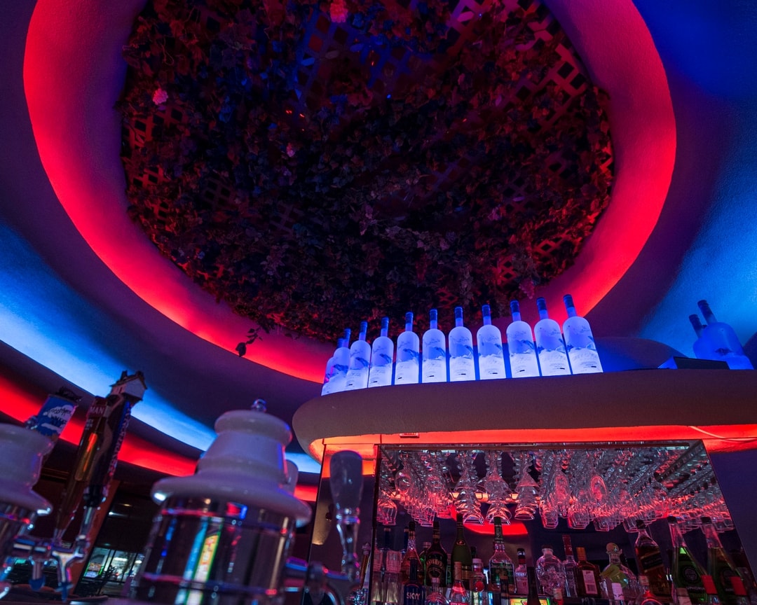 The Lounge | The Cave Restaurant