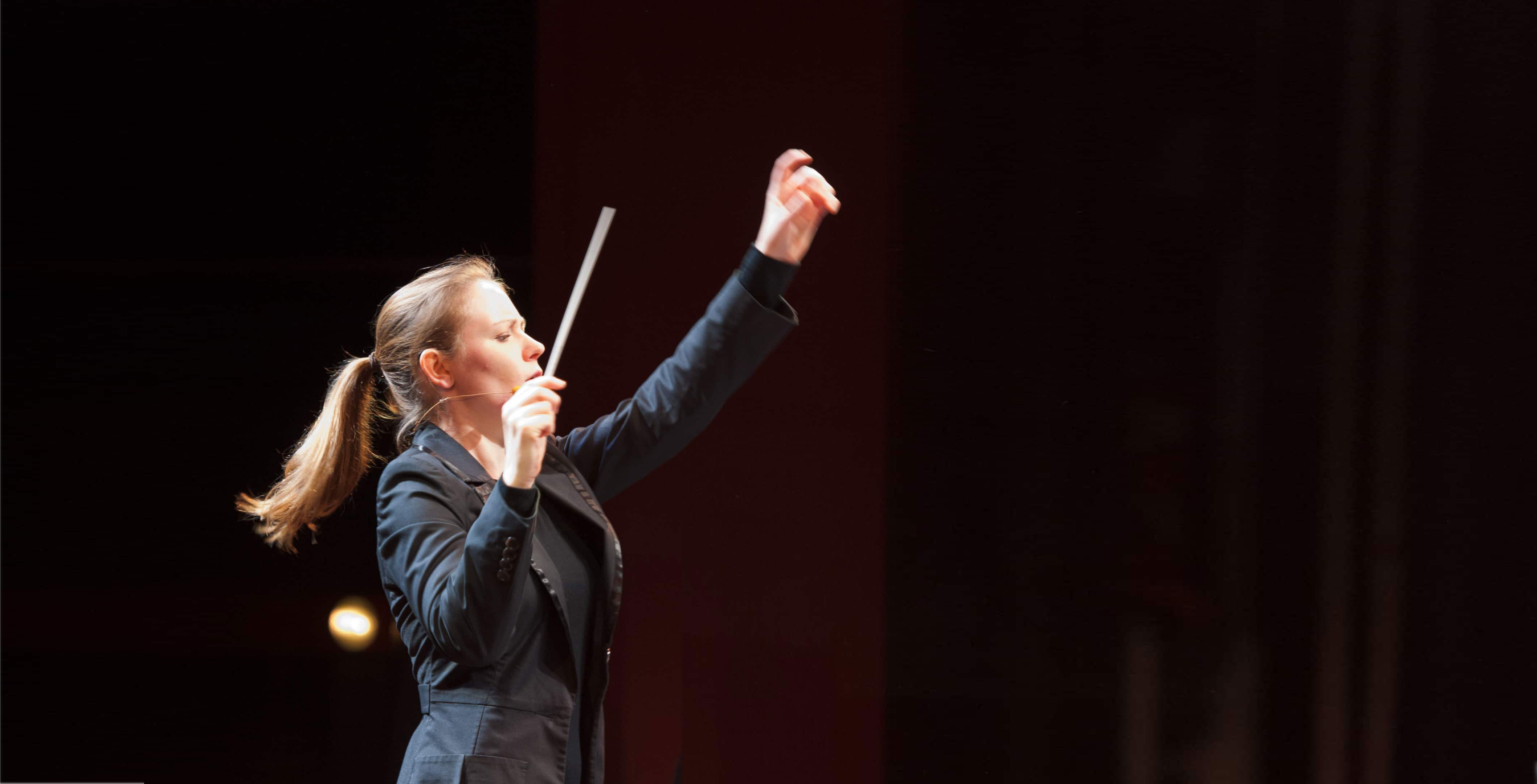 Conductor Gemma New to make four Orchestral Debuts in 30 days this summer