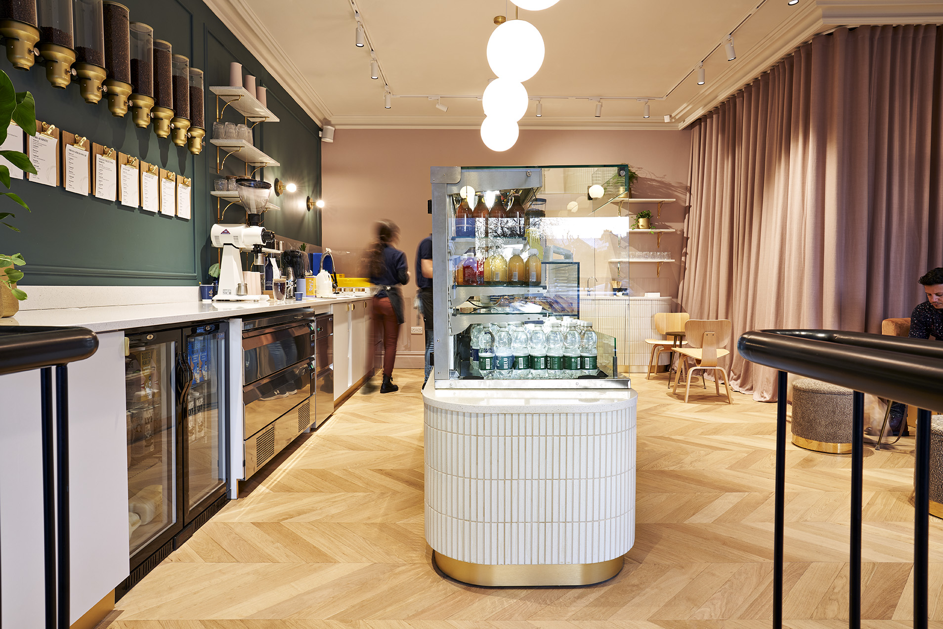 ROCK + POPPINS - Guillam Coffee House - London W11