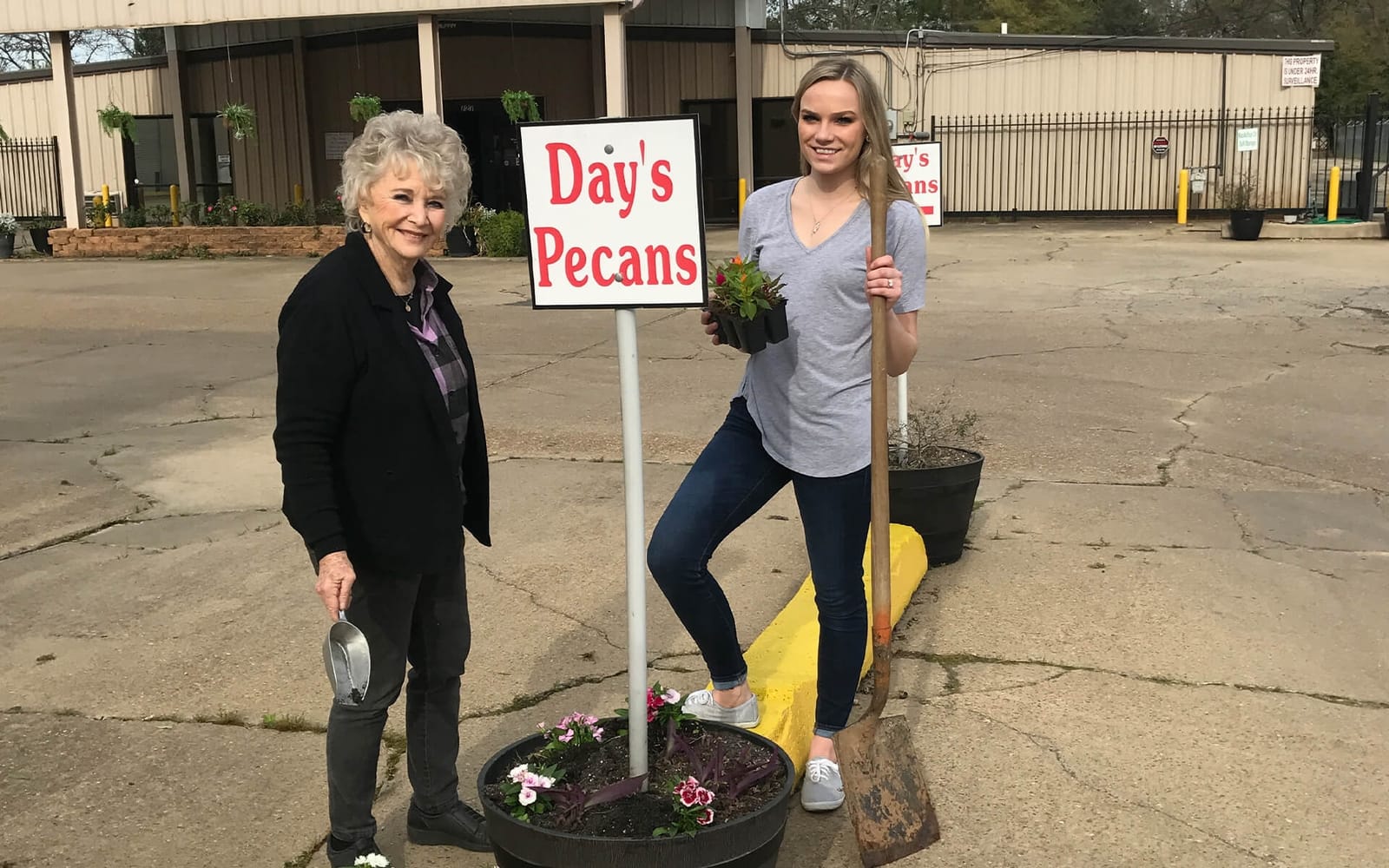 Golden Fay Thompson Day "Fay Day" | Day's Southern Pecan Company