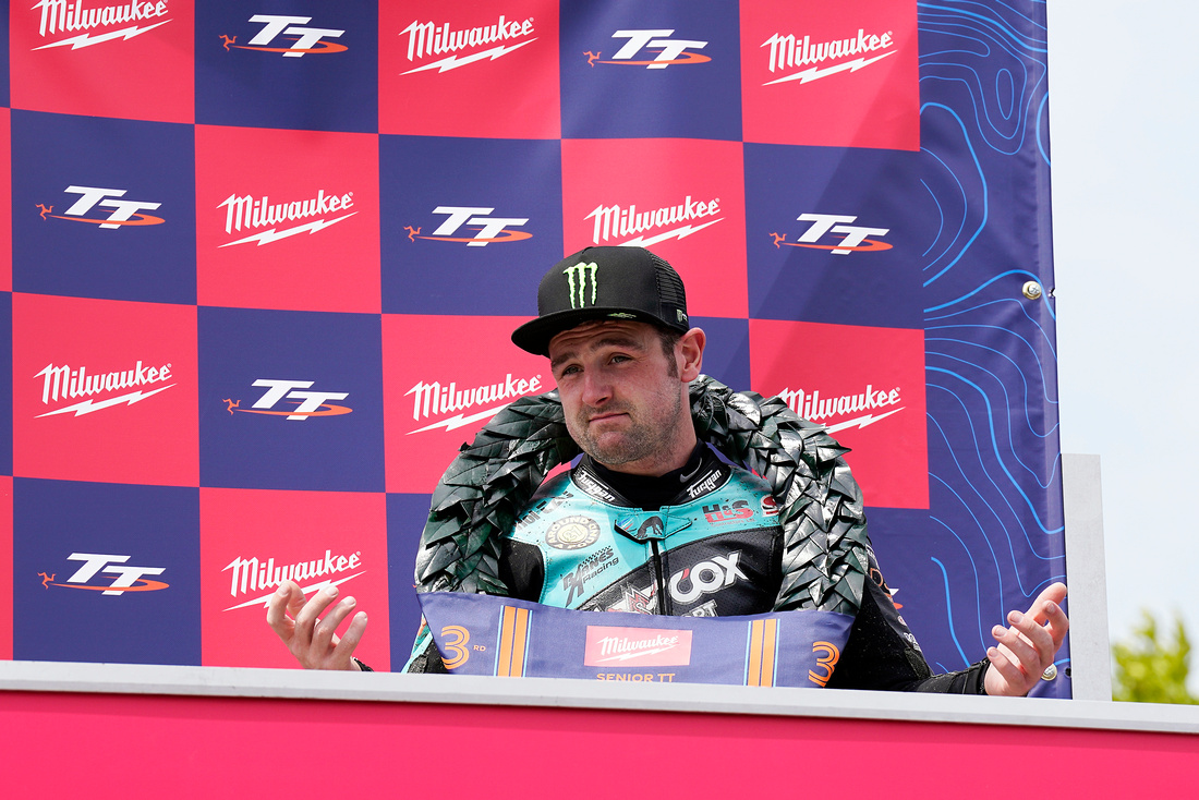 Dunlop and Hawk take another podium in Isle of Man TT finale