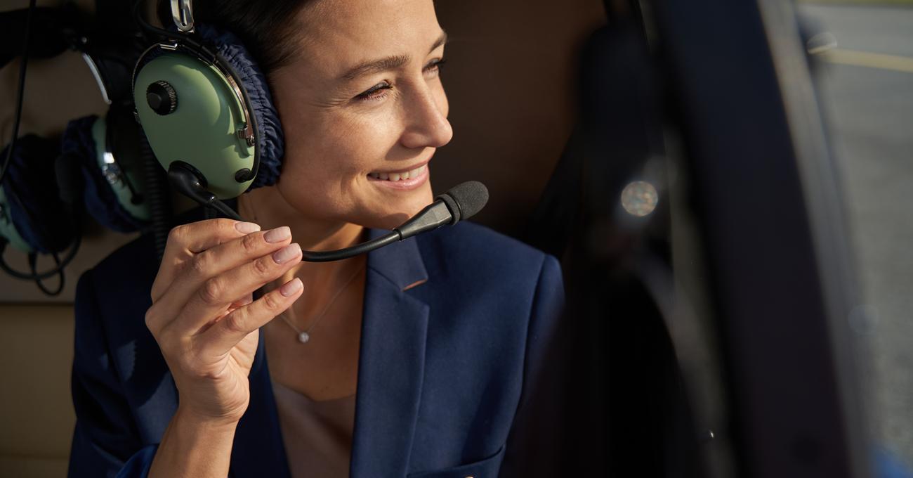 10 Awesome Gifts For Pilots (That They Will Actually Use) | SkyTough