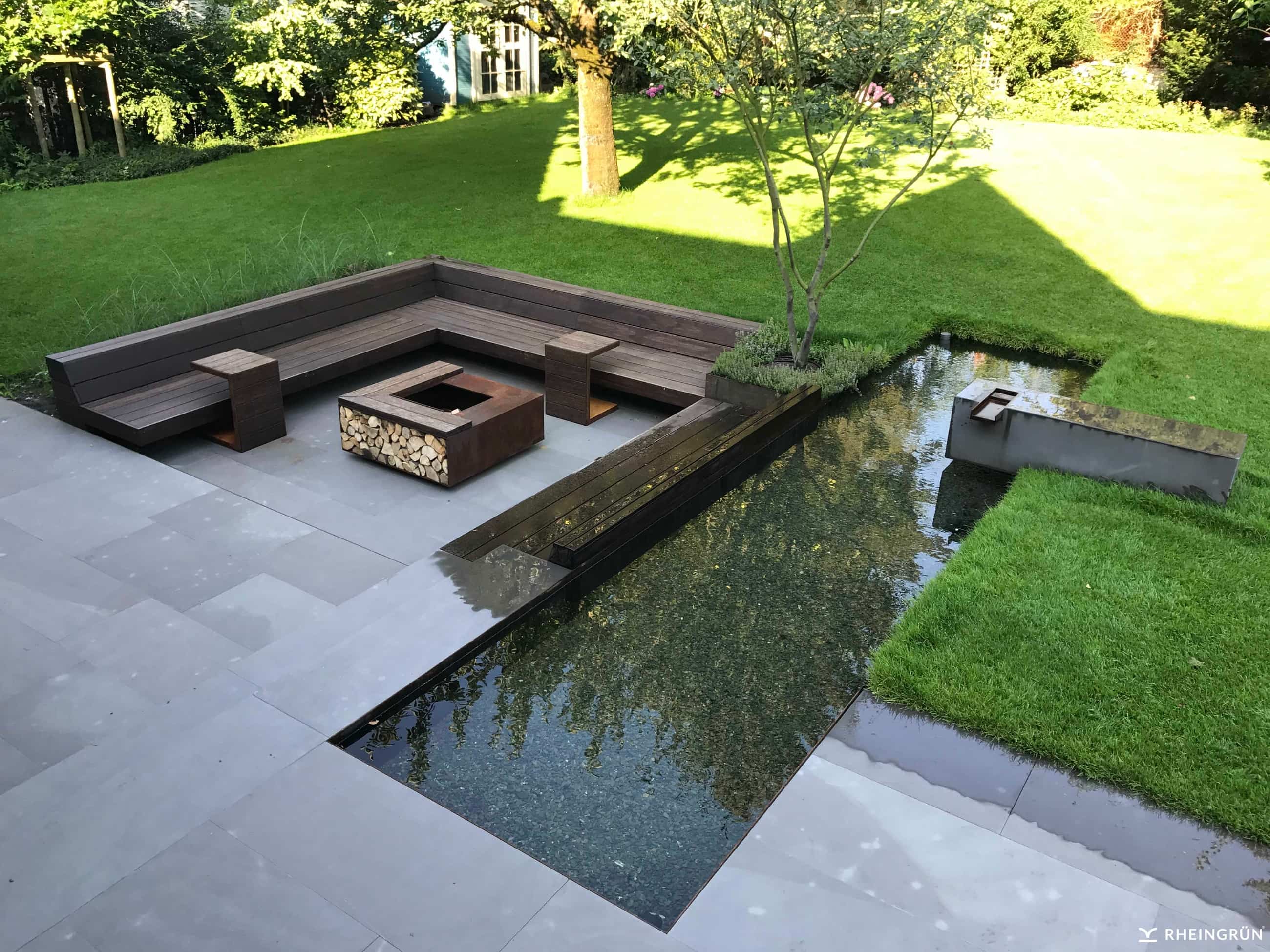 Idee für moderne Gartenterrasse mit individuellem Loungebereich | Rheingrün