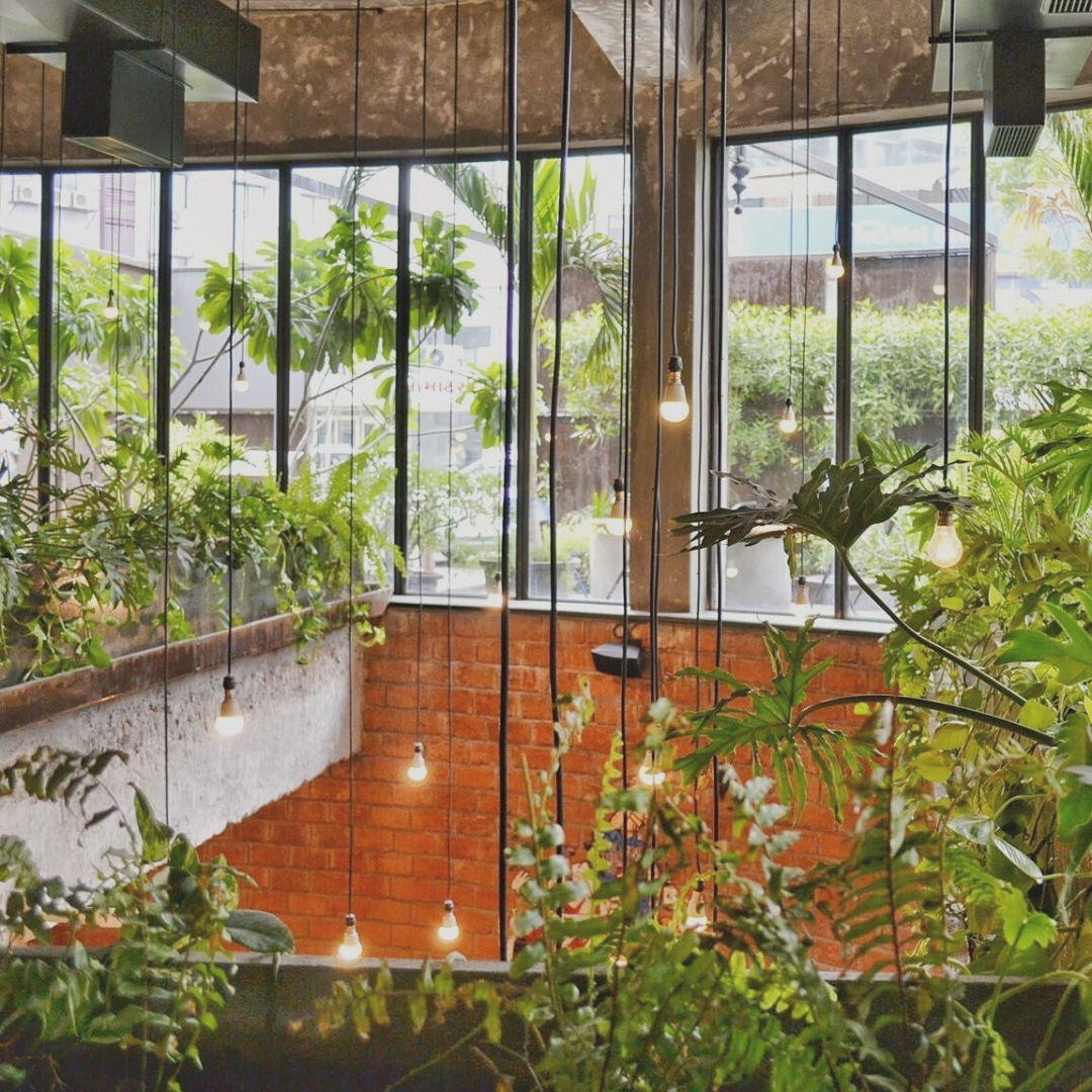 A Guide to Sustainability and Social Responsibility for Hotels