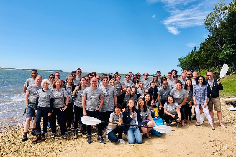 The 15 best ice-breaker games for large groups | Surf Office