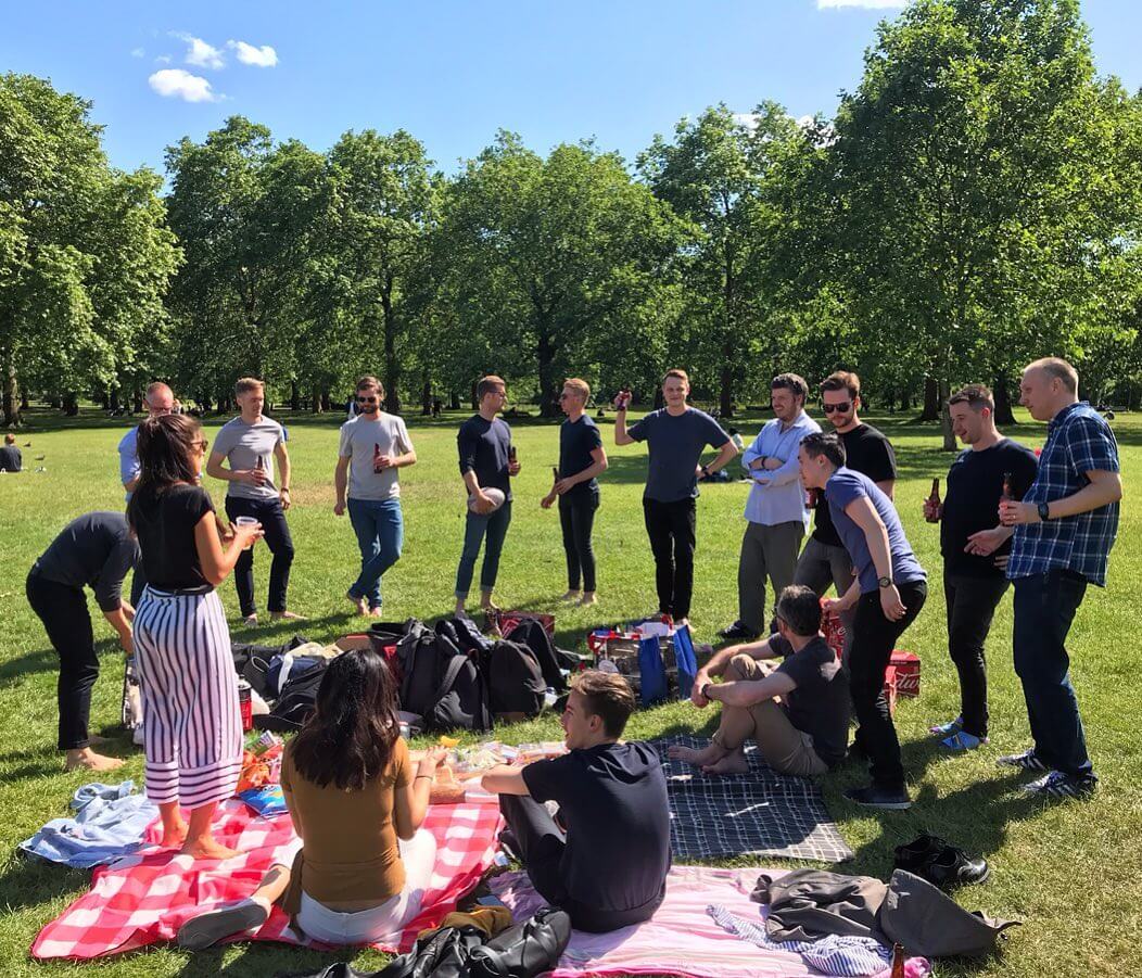 50 Awesome team building activities for work & how to play them | Surf ...