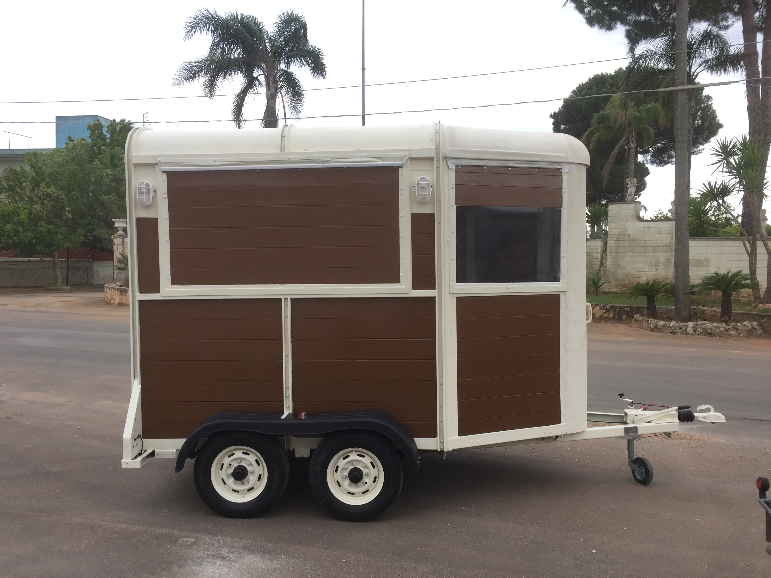 Italian Horsebox | Handcrafted trailers for food and drinks