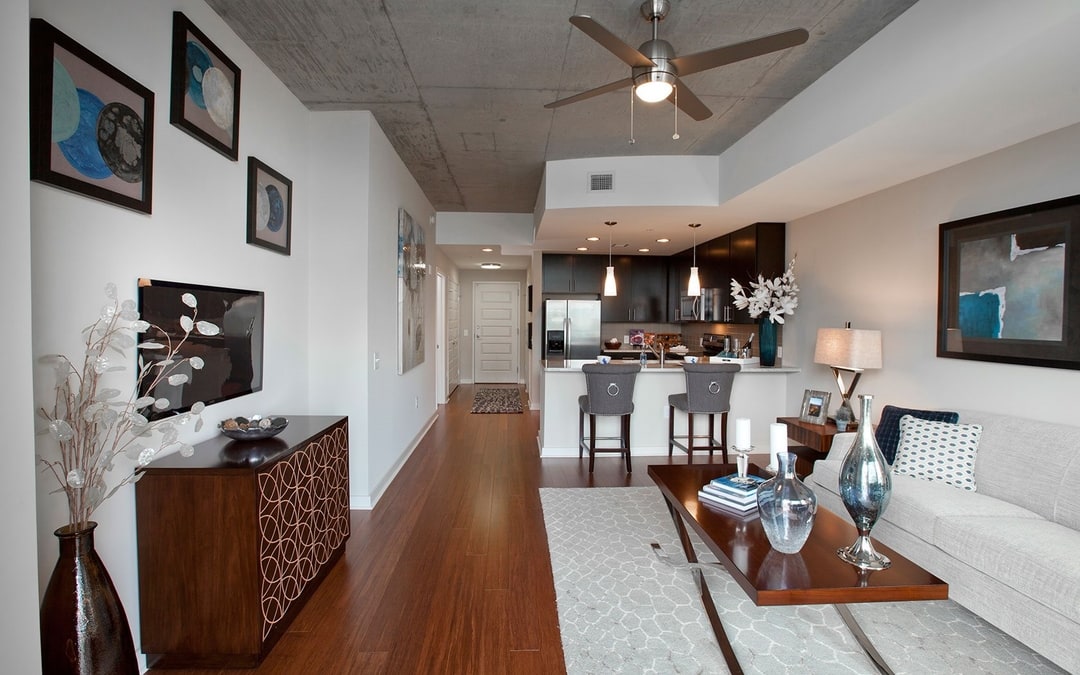 Features & Amenities