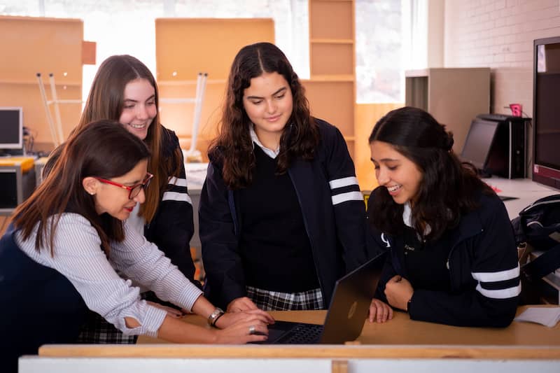 Preparatoria Bilingüe | Cumbres León 📚