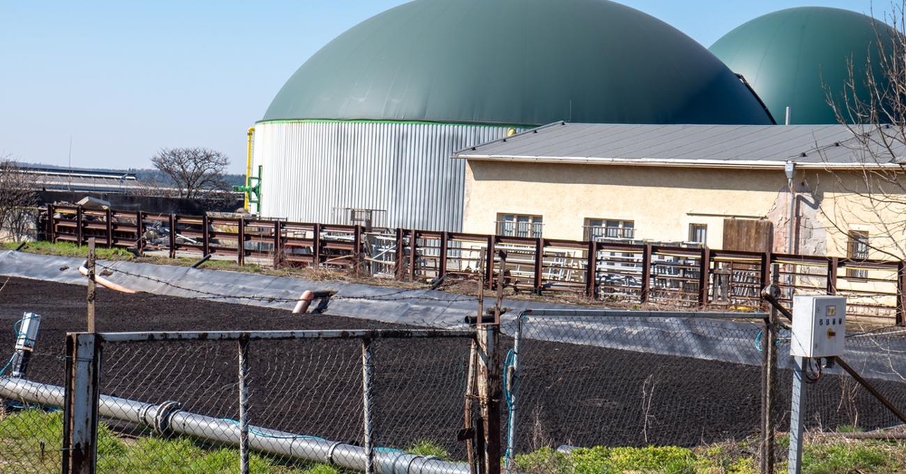 Advantages and Disadvantages of Biogas | Build a Stash