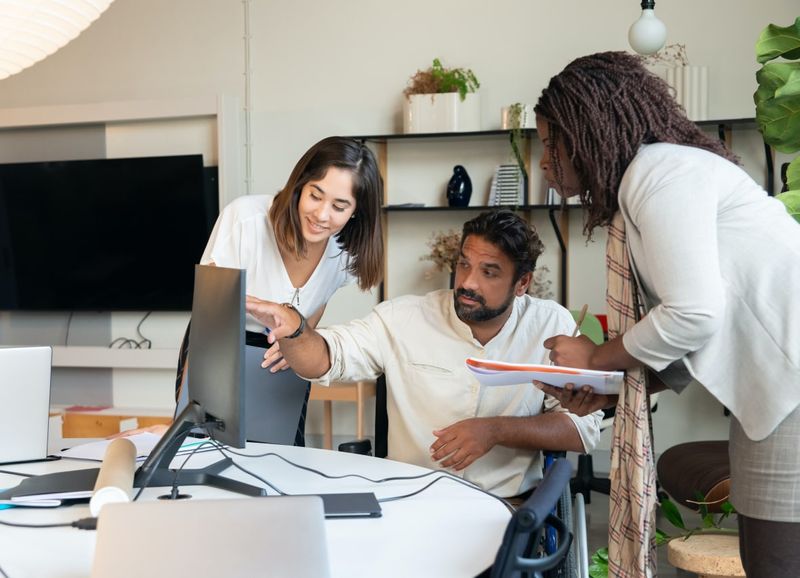 B2B Sales Engagement | Buzz